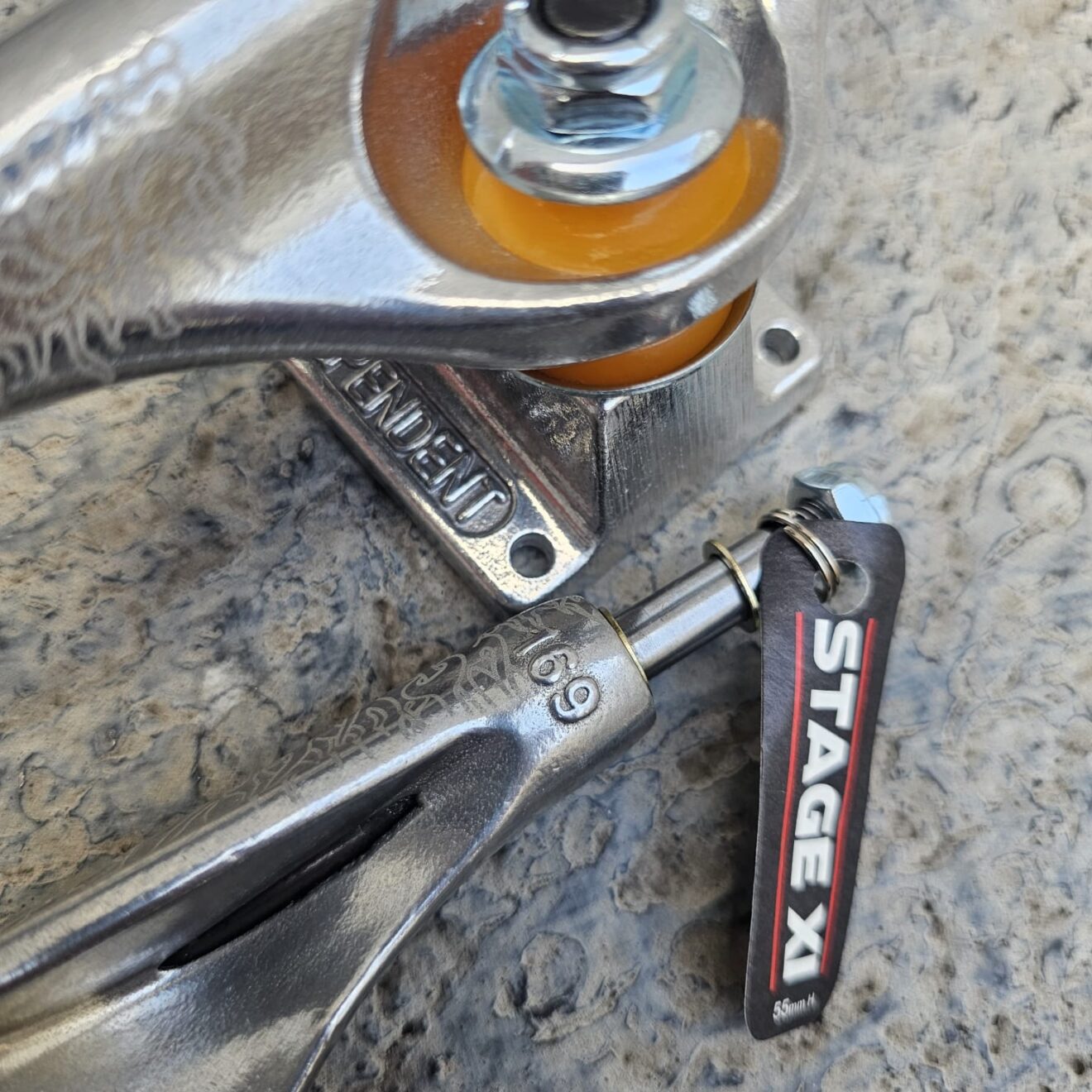 Independent Trucks 169″ Stage XI TFunk Polished Silver - Peach and ...